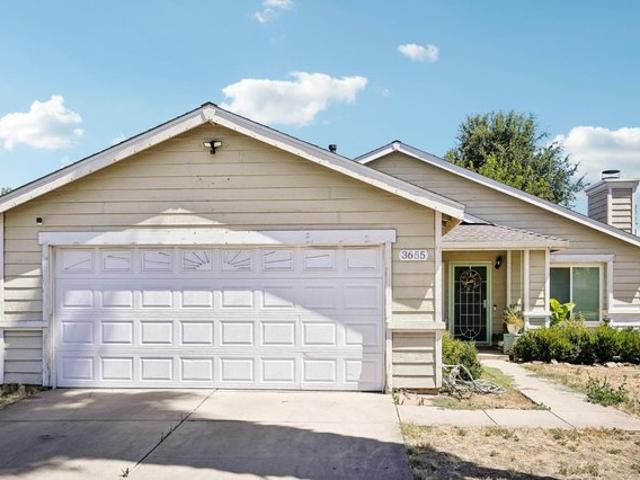 3655 Castlepark Dr, Riverbank, CA 95367
