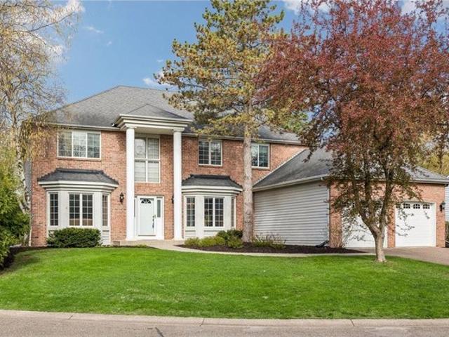 3655 Urbandale Ln N, Plymouth, MN 55446