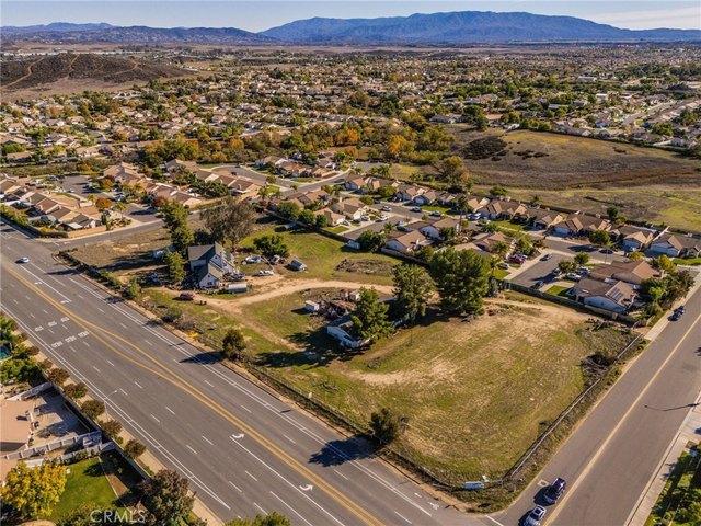 36562 Van Gaale Ln, Winchester, CA 92596