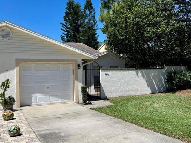 3656 Sawgrass Dr, Titusville, FL 32780