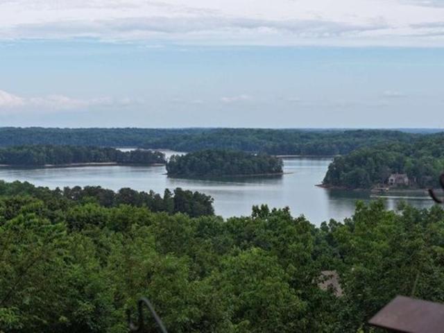3657 Mariner Bluff Ct, Gainesville, GA 30506