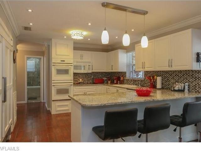 3657 Kelly St, Fort Myers, FL 33901