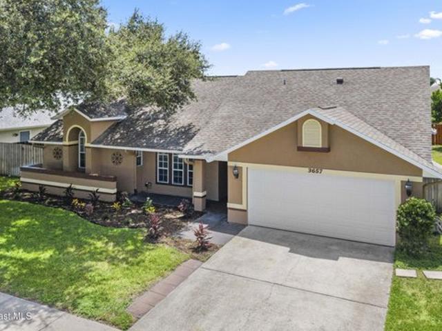 3657 Whisperwood Cir, Melbourne, FL 32901