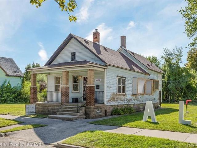 3658 Preston St, Detroit, MI 48207