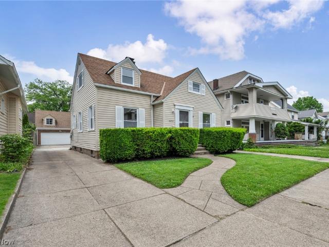 3658 W 138th Street