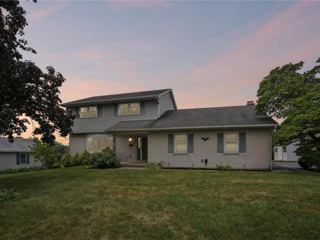 3659 Ironstone Rd, Bethlehem, PA 18020