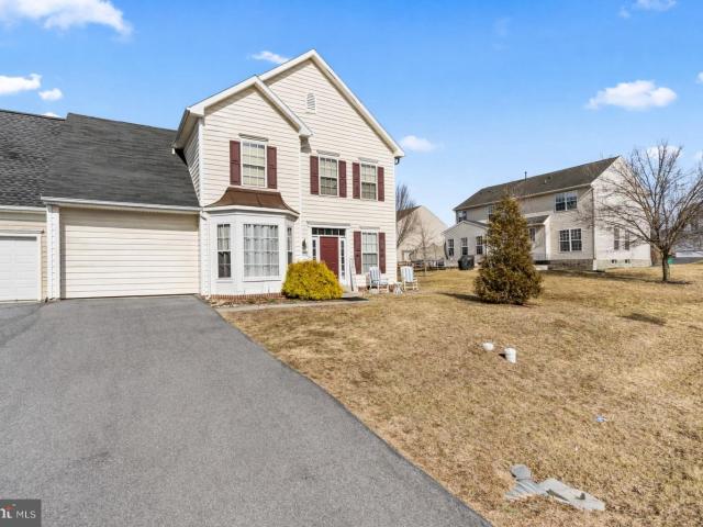 3659 Rolling Hills Dr, Greencastle, PA 17225 | MLS #PAFL2034 | Compass