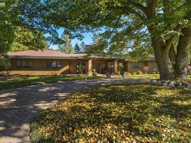 3659 Tamarack Ln, Eau Claire, WI 54701