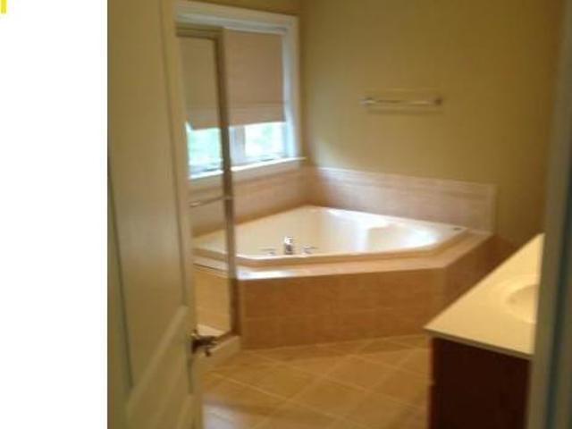 3650 Thomasson Crossing Drive