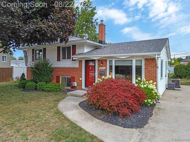 36512 Fairchild St, Westland, MI 48186