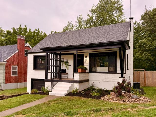 3651 Edgebrook Dr