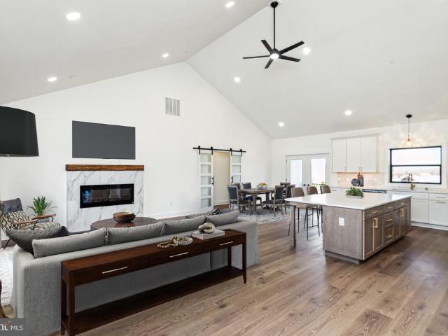 3651 Hanover Pike
