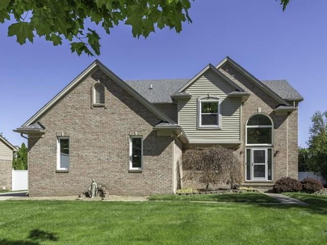 36520 Tom Brown Ct, Westland, MI 48185