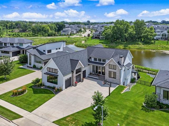 3653 NW 177th Ct, Clive, IA 50325