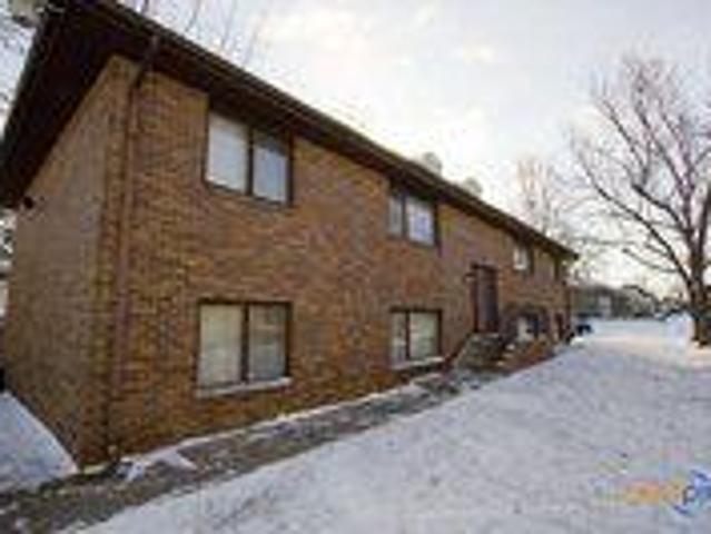 $365 / 1br 700ft² Apt with Fireplace in Central Lincoln Check this one out! 3032 P Street