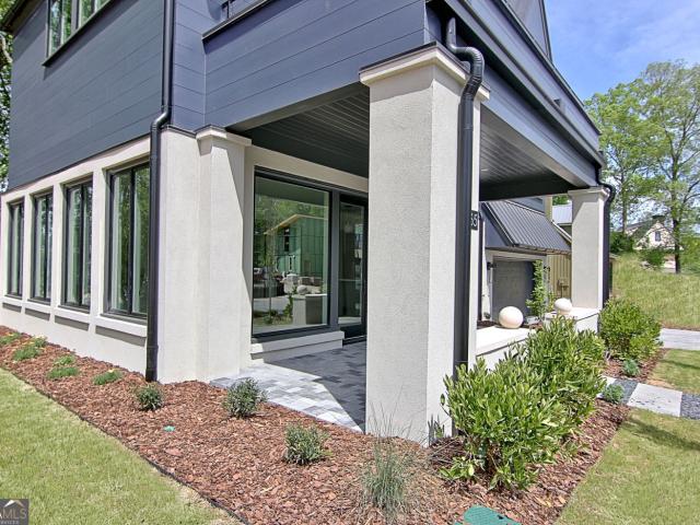 365 2nd Street