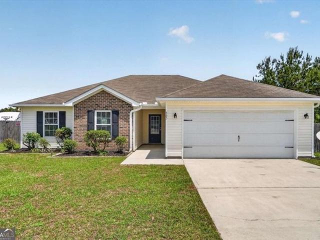 365 Creekside Cir, Ellabell, GA 31308