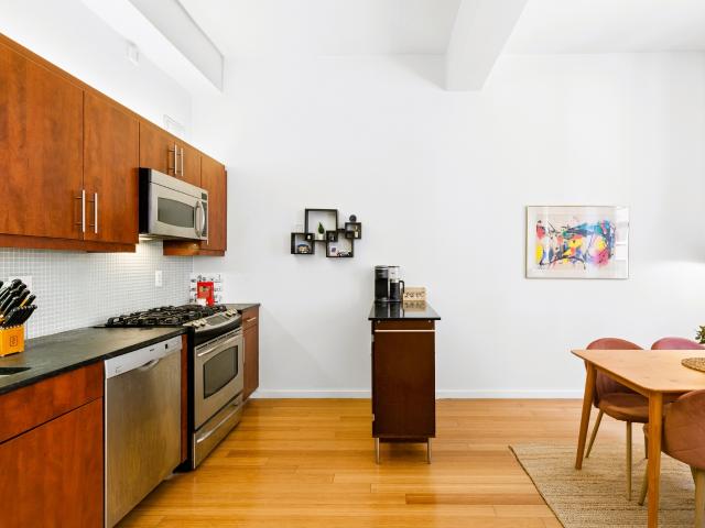 365 BRIDGE Street 4K