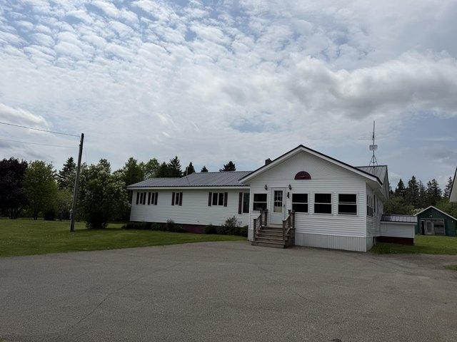 365 Garfield Rd, Garfield Plt, ME 04732