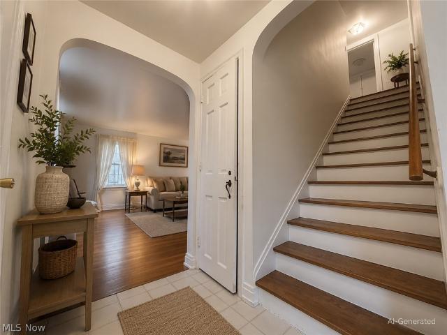 365 Genesee Avenue NE