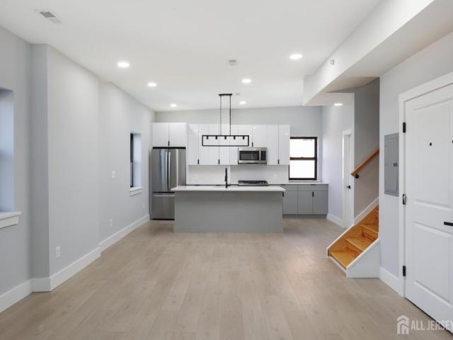 365 George Street 5
