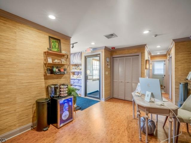 365 Franklin Ave