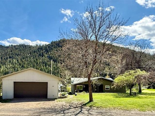 365 High St, Wolf Creek, MT 59648