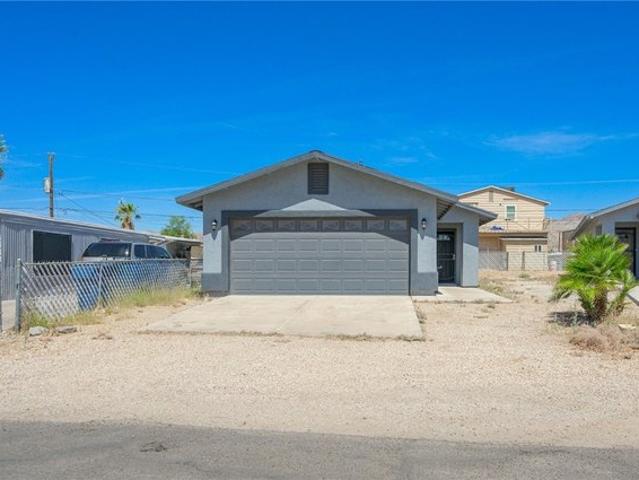 365 Meander Dr, Bullhead City, AZ 86442
