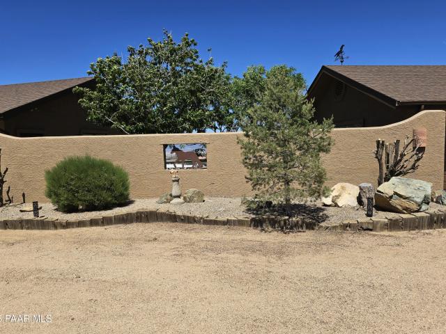 365 N Coulter Circle
