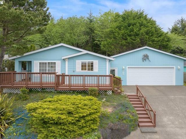 365 NE 70th Dr, Newport, OR 97365