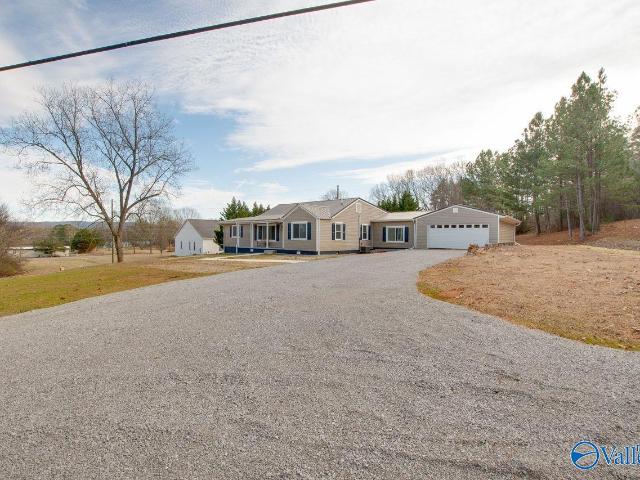365 NE Morris Road