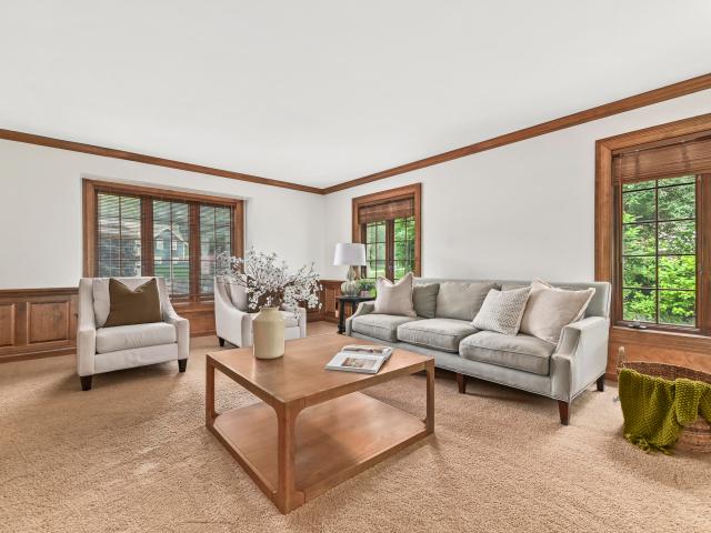 365 Sheffield Dr