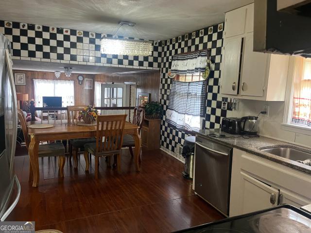 365 Shelton Woods Court
