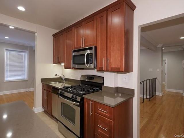 365 Stewart Avenue C02