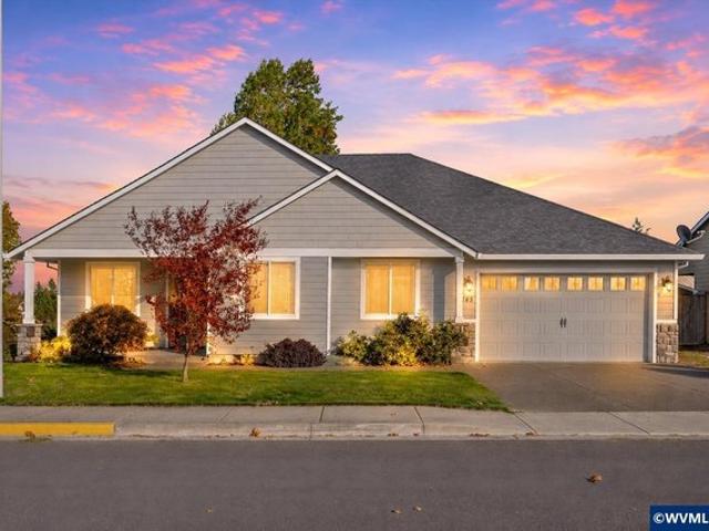 365 Sunset Ln N, Monmouth, OR 97361