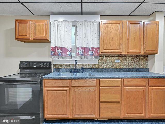 365 Preston Ave