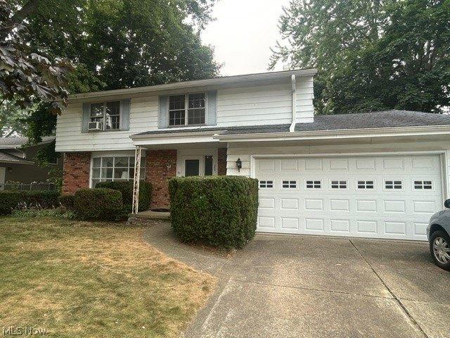 365 Wallace Dr, Berea, OH 44017