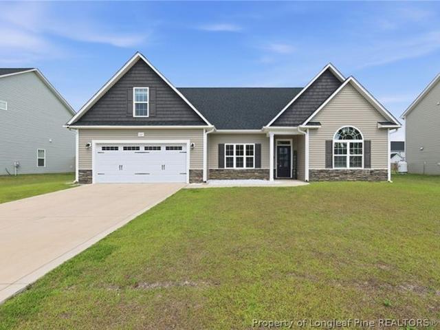 365 Whitestone Dr, Fayetteville, NC 28312