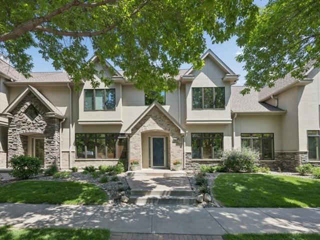 365 Willoughby Way W, Minnetonka, MN 55305
