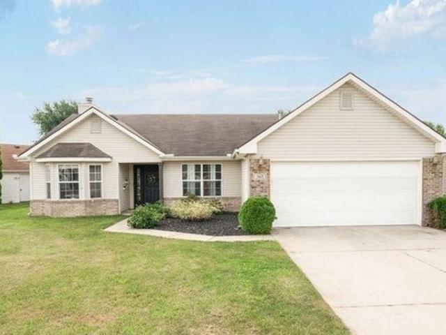 365 Yellowstone Dr, Russiaville, IN 46979
