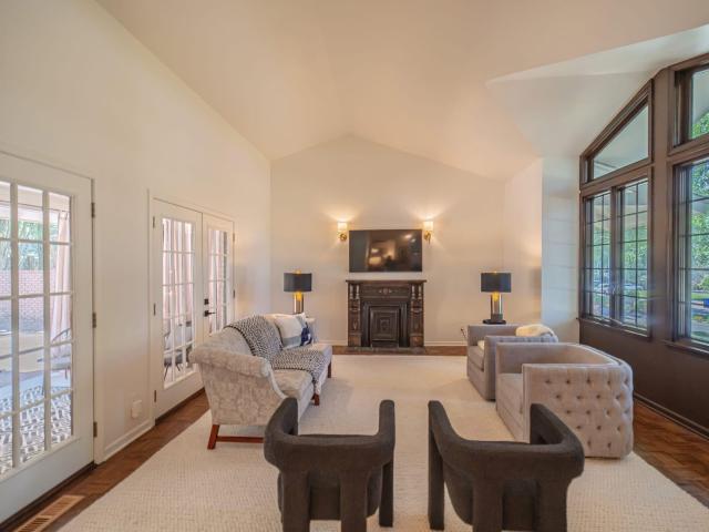 3664 Marlborough Way