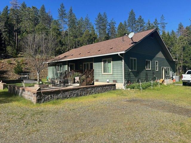 36650 Highway 96, Horse Creek, CA 96050