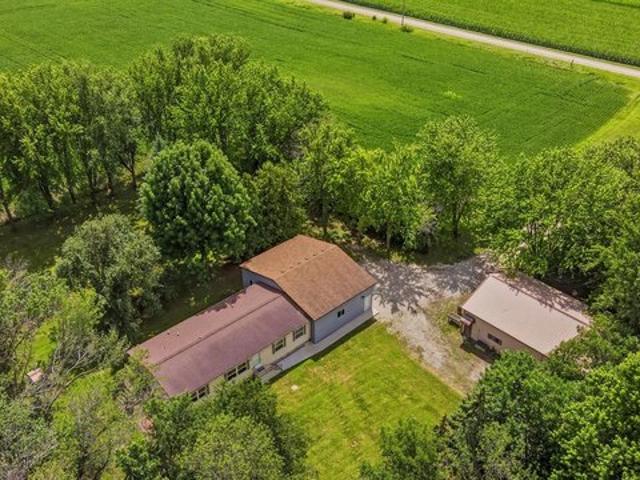 36652 th St, Waseca, MN 56093