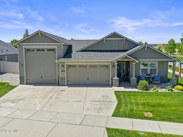3665 N Croghan Dr, Post Falls, ID 83854