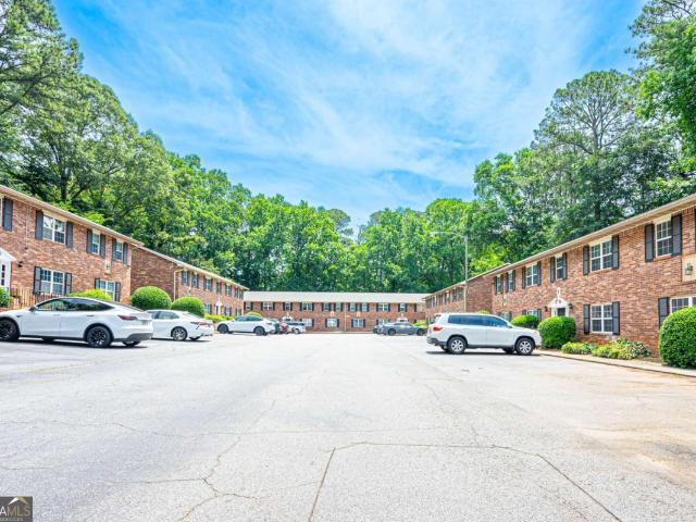3665 Chestnut Drive F2