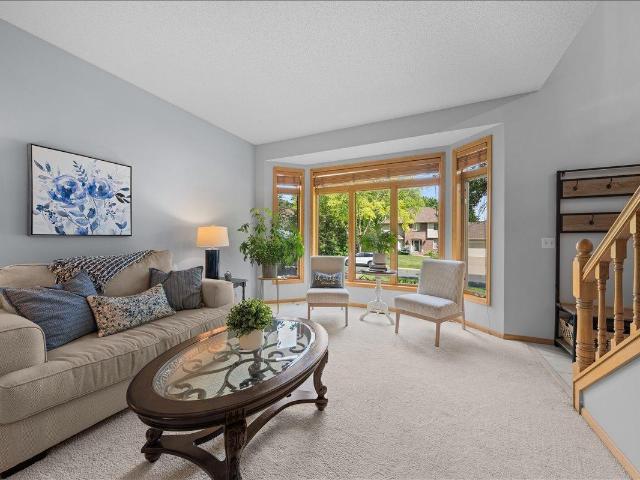 3667 Woodland Trail