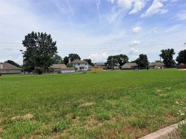 36684 Carter Ave, Wagoner, OK 74467