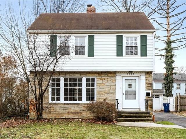 3668 Grosvenor Rd, Cleveland Heights, OH 44118