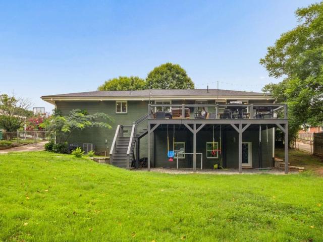 3669 Crestview Drive SE
