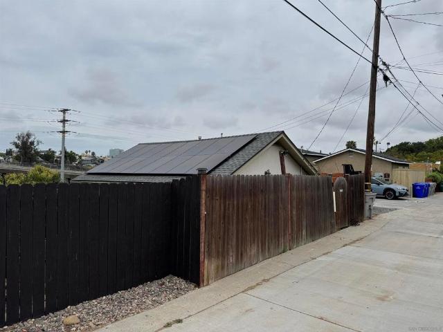 3669 Swift Ave